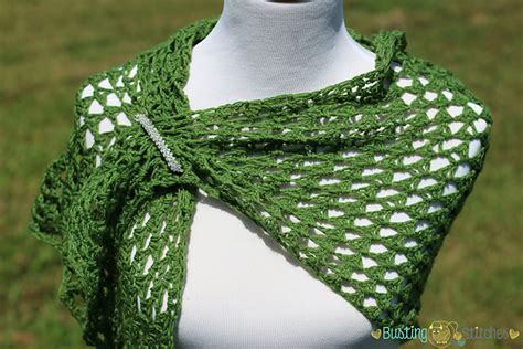 Ravelry Olive Triangle Shawl Pattern By Stacey Williams
