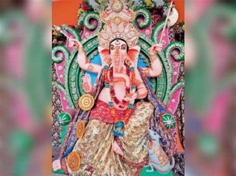 Life Sized Ganapati Statue Made In The Black Place Of Bagaha Worshiped