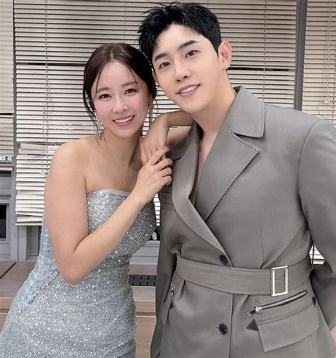 트로트 가수 커플 은가은 박현호 내년 4월 결혼한다