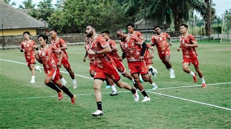 Preview Liga 1 Persib Bandung Vs PSS Sleman Super Elang Bidik Poin Di GBLA
