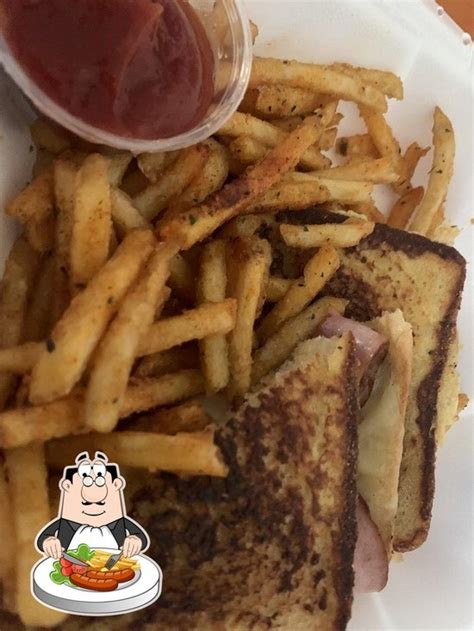 Sexy Grilled Cheese And Salad In Tucson Restaurant Menu And Reviews