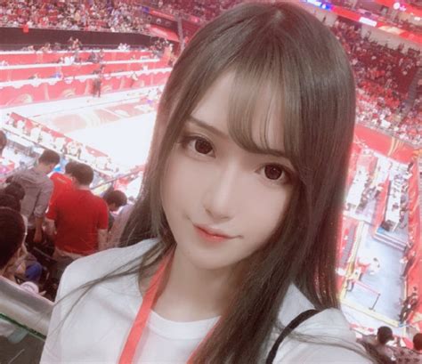 “球王”古阿扎成过去式，虎牙再放大招，双胞胎姐妹花助阵lpl 哔哩哔哩