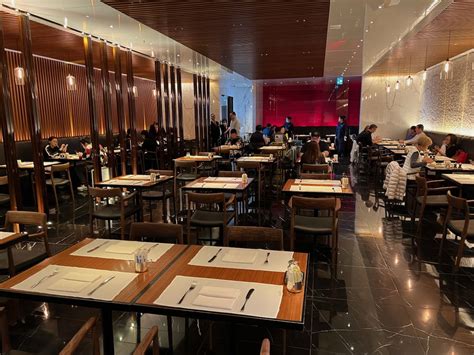 Review Cathay Pacific The Wing First Class Lounge Hong Kong Airport