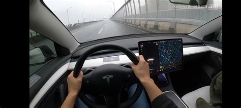 【特斯拉model3】第一视角驾驶，驾驶操控性确实很好！（5） 哔哩哔哩