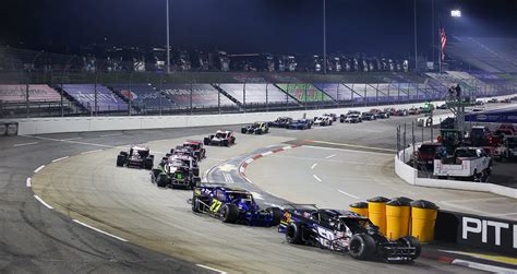 Pit Box Nascar Whelen Modified Tour Championship To Be Decided At