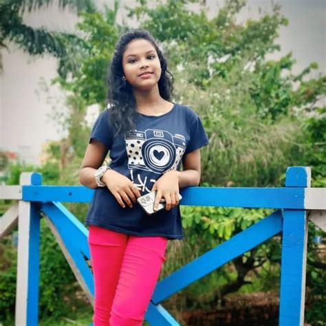 ツ সা গ রি কা🧿 ᥫ᭡ Sarika Official 89 • Threads Say More