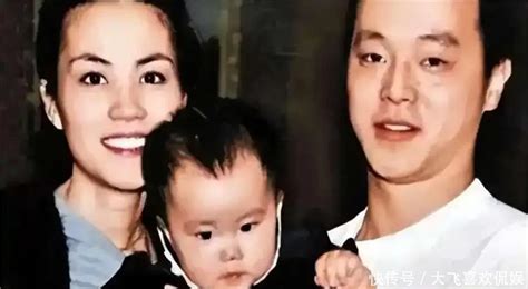 窦靖童香港开演唱会！谢霆锋送花篮，俩人认识超20年，处得像朋友 360娱乐，你开心就好