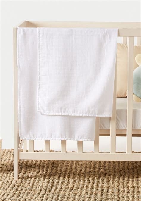 اشتري قماط بارز الملمس من جونيورز طقم من قطعتين أونلاين محل الاطفال