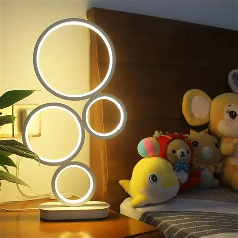 현대적인 Led 눈 보호 테이블 램프 4개 원형으로 조도 조절이 가능한 유니크한 디자인 침실 침대 옆 조명 거실 홈 데코레이션
