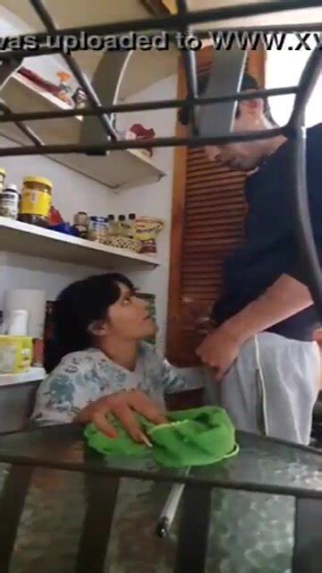 Patrão Colocou A Empregada Para Mamar Com A Esposa Em Casa Cnn Amador