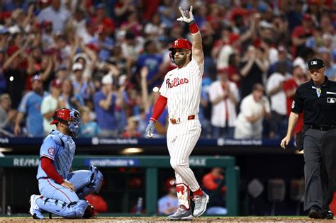 Phillies Top Cardinals 6 1 For Their 8th Straight Home Win After Suárez