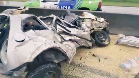 Choque Fatal En La Autopista Buenos Aires La Plata Entre 4 Vehículos