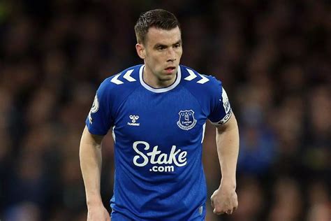 Conor Coady Seamus Coleman A Big Reason Why Everton Are Still In The