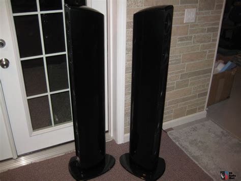 Definitive Technology Mythos St Flagship Towers In Polished Black