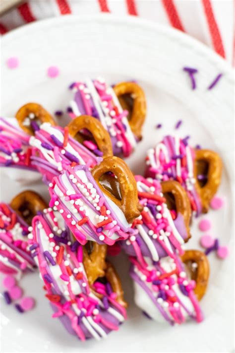 Valentines Pretzel Bites