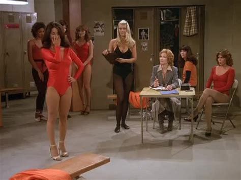 Mork And Mindy Season 2 Episode 13 Hold That Mork Watch Cartoons Online