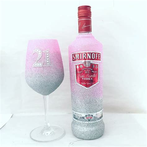 Smirnoff Full Glitter Personalised Wine Glass Glittering Ts