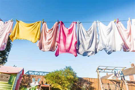 Heres The Right Way To Hang Dry Your Laundry