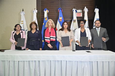Ministerio De La Mujer Y Entidades Del Estado Firman Compromiso Para