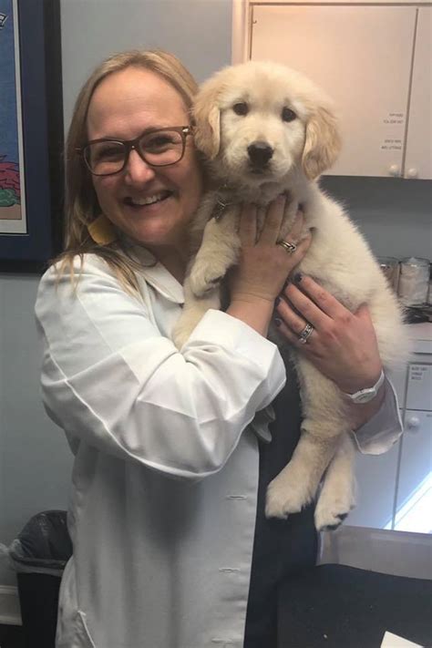 Emily Zeller Lemann Dvm Veterinarians In New Orleans Maple Small