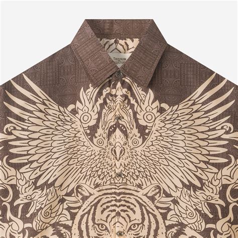 Kemeja Telusur Kultur Corak Nusantara Fauna Coklat