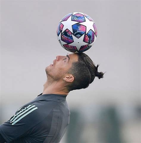 Cristiano Ronaldo Instagram Allenamento Bollente Che Bronzo Di Riace