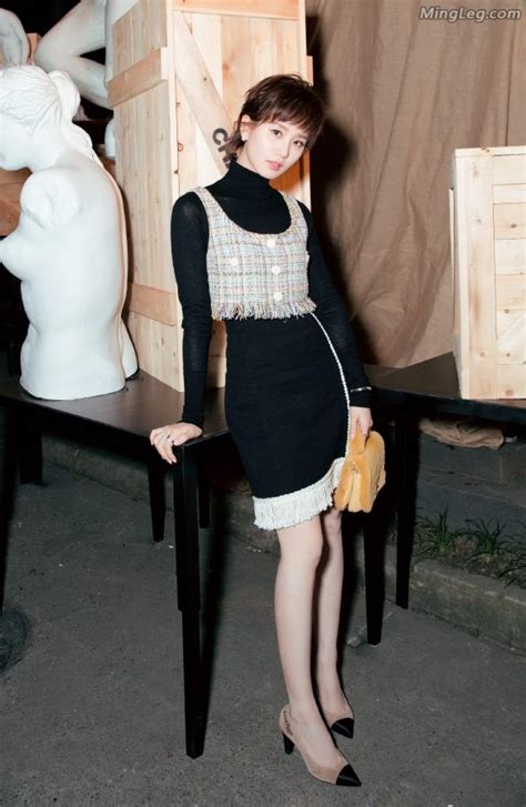 刘诗诗出席时尚活动白皙美腿引人注目214 名腿网