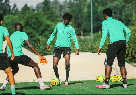 Coronavirus un joueur testé positif à Saint Etienne le match face au