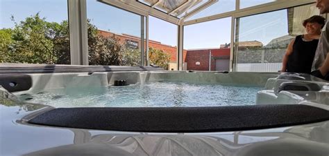 Spa canadien haut de gamme places installé à Hem proche de Lille