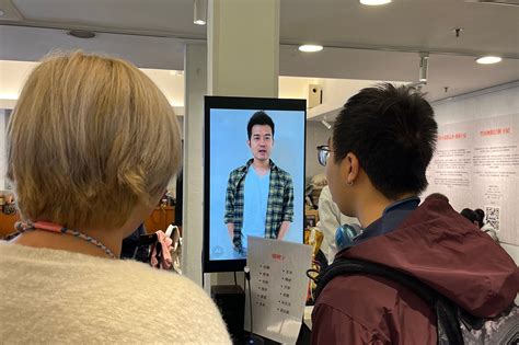 香港小童群益會 性向無限計劃《請勿重壓——多元性別社群藝術展覽》 帶你走進多元性別社群的世界 共建關懷共融的社會