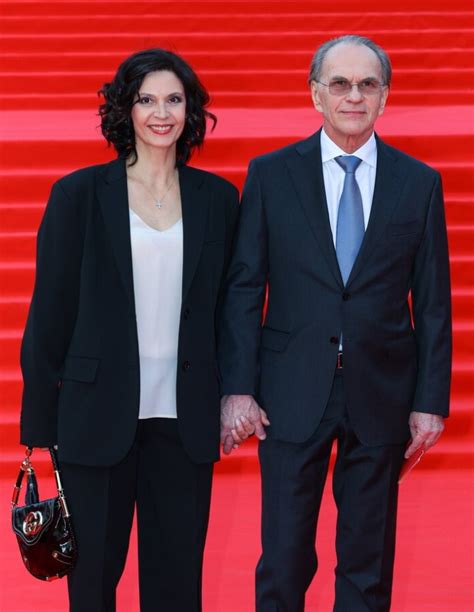 Женское счастье Точная копия звездной бабушки и настоящая гордость семьи🥰 В Сети обсуждают