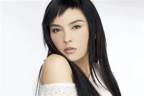 歌手千百惠：不后悔从何静手中抢走丈夫，离婚后儿子成我最大依靠 哔哩哔哩