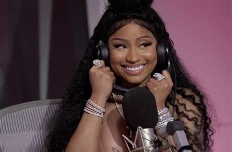 Nicki Minaj Showcase Her Lyrical Prowess In Snl Skit Watch It Here