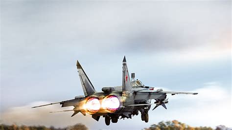 Hd Wallpaper Gray And Green Fighter Plane The Plane Art Mig Bbc