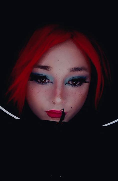 Tinies Caption Away 😜😘🫦 Rgiantesszine