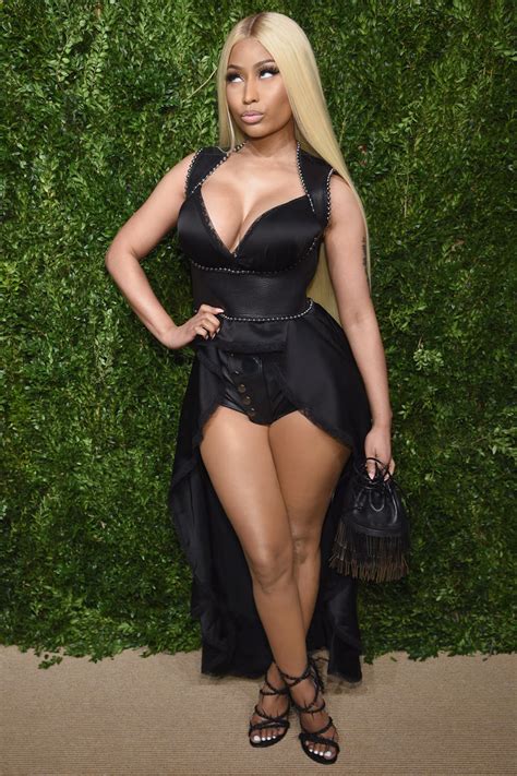 Nicki Minaj Tits 4
