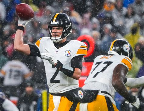 Photos Ravens Lose To Steelers In Rainy Finale The Baltimore Banner