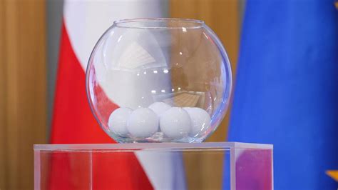 Wybory do Parlamentu Europejskiego PKW wylosowała numery list PolsatNews pl