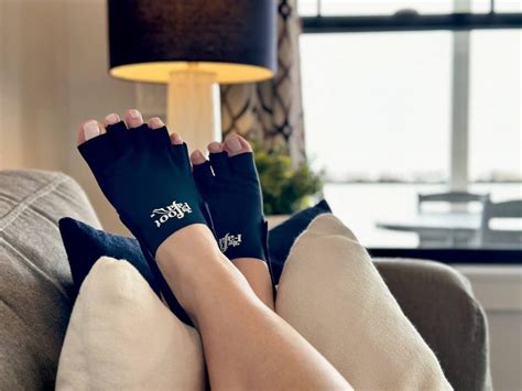 Foot Compression Socks What Are They What Do They Do