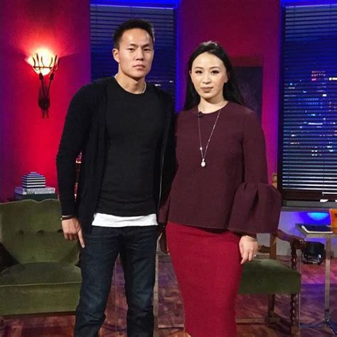 Шарк Ч Цэлмүүн Миний дүү даруухан хүнд тусч тийм л хүү Үнэн хэзээд ялдаг шүү · Dorgio Mn