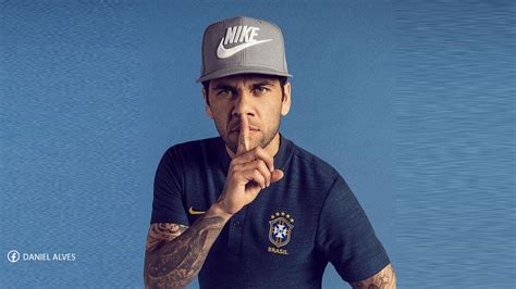 Le Footballeur Brésilien Dani Alves Bientôt Jugé Pour Viol