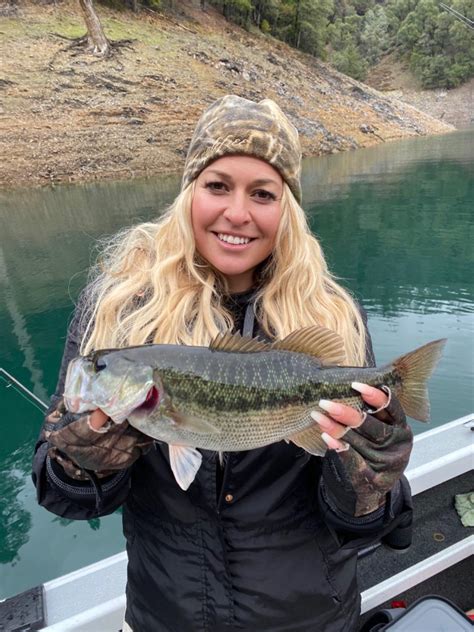 Fishing Beutiful Spotted Bass