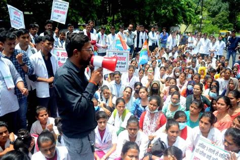 एमपी में नर्सिंग छात्र फर्ज़ीवाड़े और दलाली के शिकार 3 साल से नहीं हुई