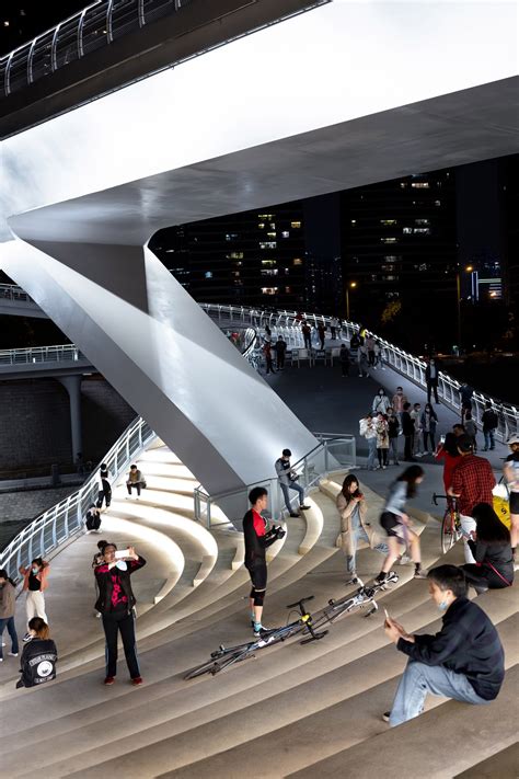 Wuchazi Bridge Creates Infinite Meandering Path Over River In Chengdu