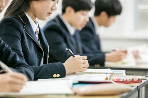 교육부 교권침해 학생 교사와 분리 생기부에 기재도 검토 대한경제
