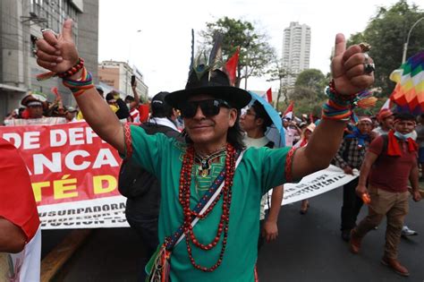 Miles De Manifestantes Se Concentran Lima Para Pedir Renuncia De Dina
