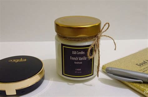 Ароматизована соєва свічка аромасвічка соєва свічка з декором — цена 360 грн в каталоге