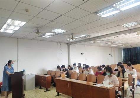 武汉理工大学马克思主义学院