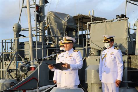 Aagth บันทึกประจำวัน กองทัพเรือไทยทำพิธีเชิญธงราชนาวีลงหลังปลด