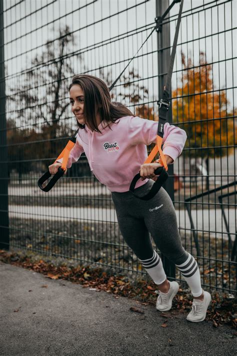 Jak cvičit se závěsným posilovacím systémem Seznamte se s účinnými